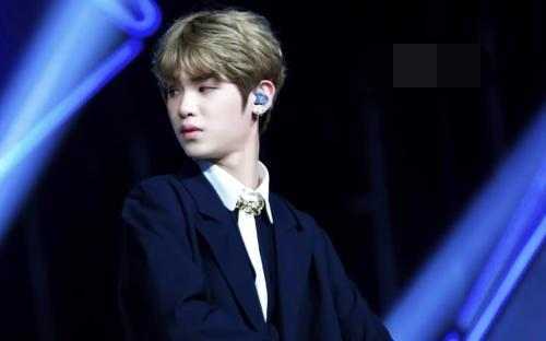 练习生Justin连曝猛料工作人员急着使眼色, 但他还是吐槽范丞丞说梦话 - 360娱乐，你开心就好