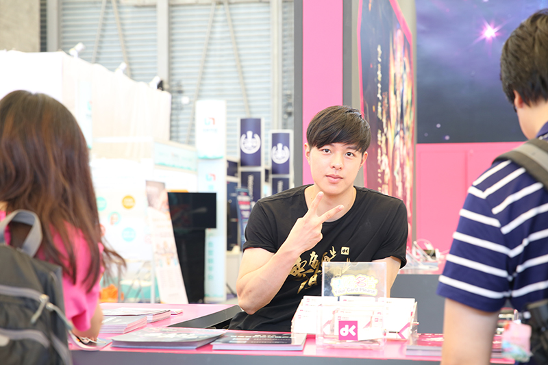 实拍上海CJ展花絮 -- 眼界，放眼世界