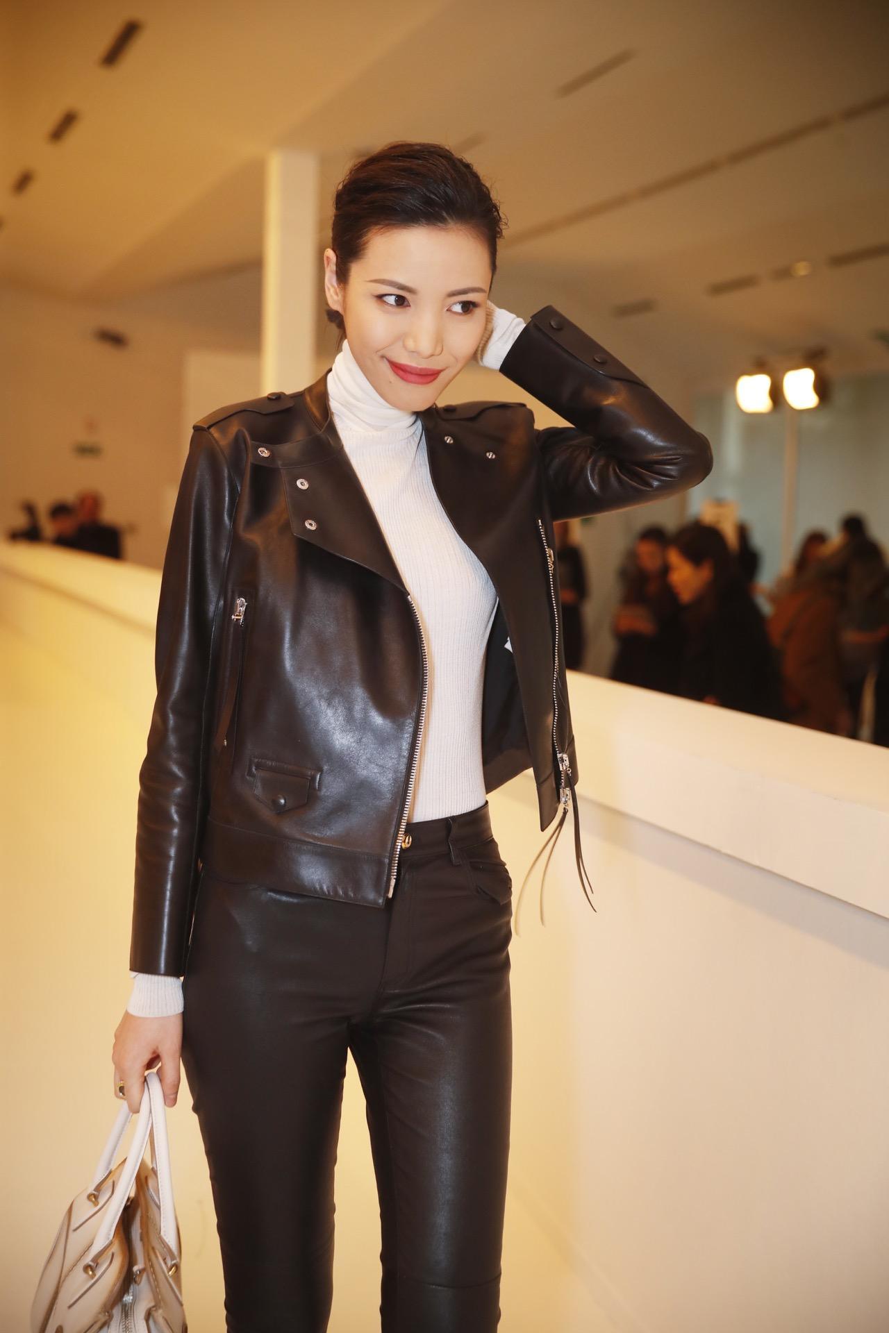 时尚主播Linda米兰演绎All Black 与刘诗诗章泽天同框显酷帅 - 360娱乐，你开心就好