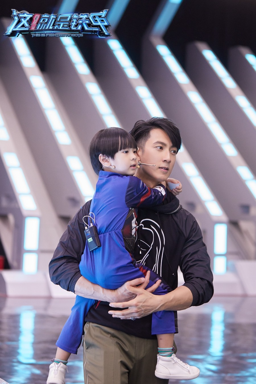 《这就是铁甲》录制杀青 neinei 、Max探班吴尊 - 360娱乐，你开心就好