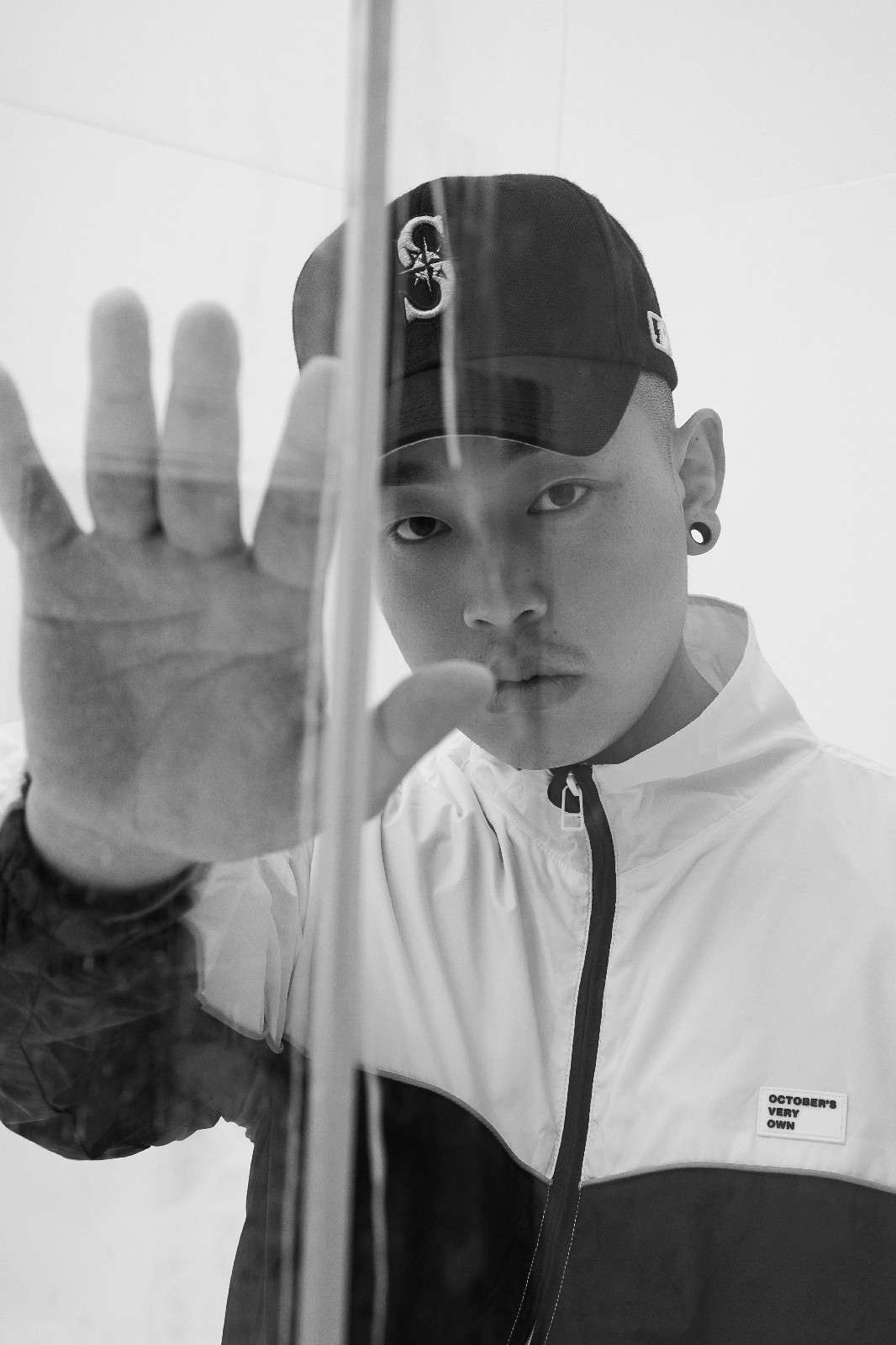 TURBO王嗣尧现身NPC十周年回顾展 开启潮流穿越之旅 - 360娱乐，你开心就好