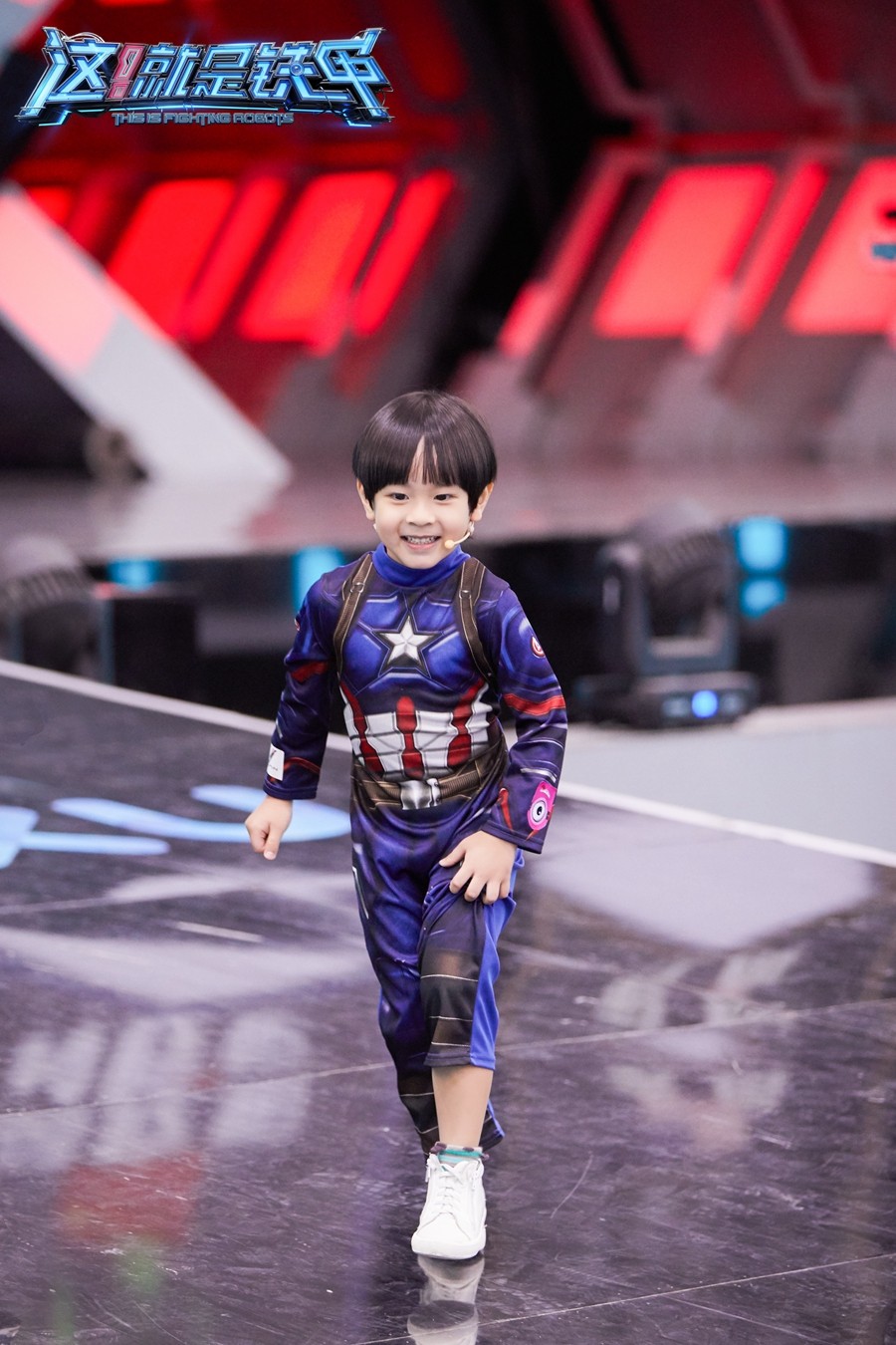 《这就是铁甲》录制杀青 neinei 、Max探班吴尊 - 360娱乐，你开心就好