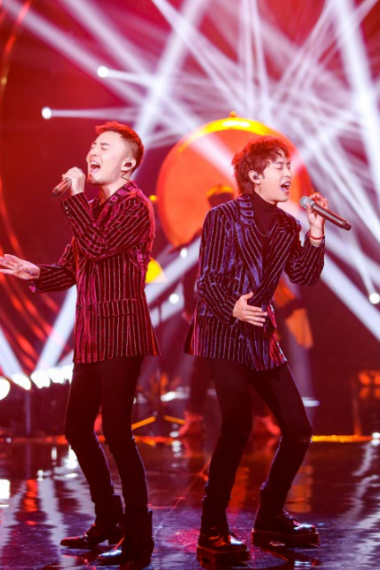 来自世界屋脊、宣告音乐态度 ANU凭什么踢馆《歌手》2019？ - 360娱乐，你开心就好